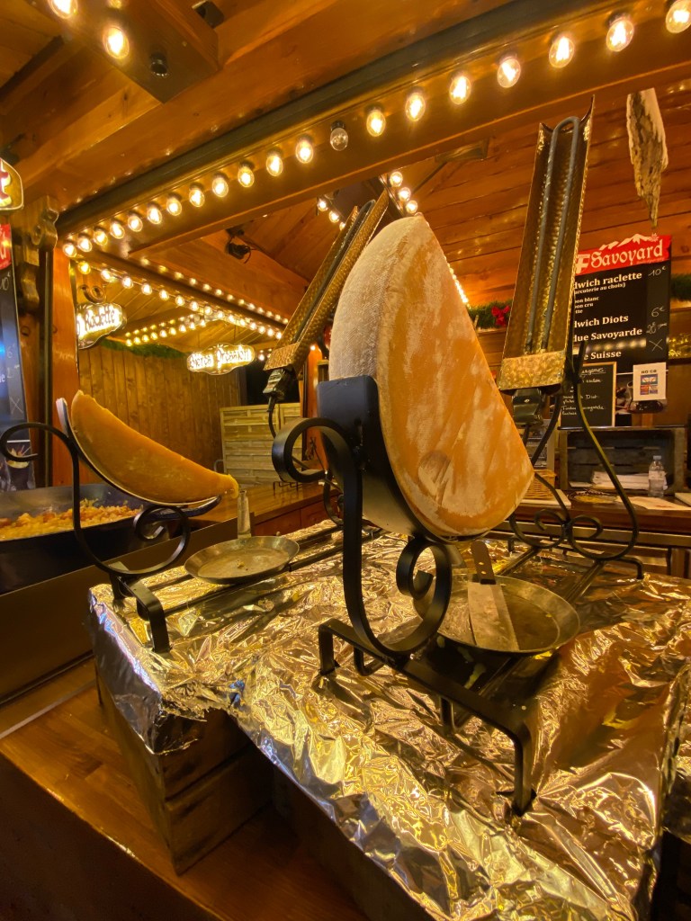 A Foodie's Guide to Christmas Markets: 14 Must-Try Food & Drinks ...